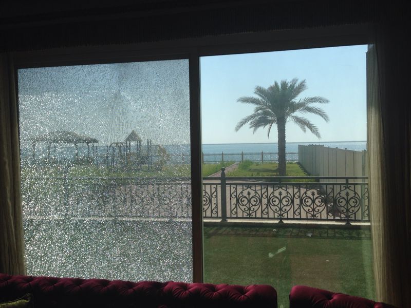 its so hot here in dubai , my window exploded - Meme by aefahmed ...